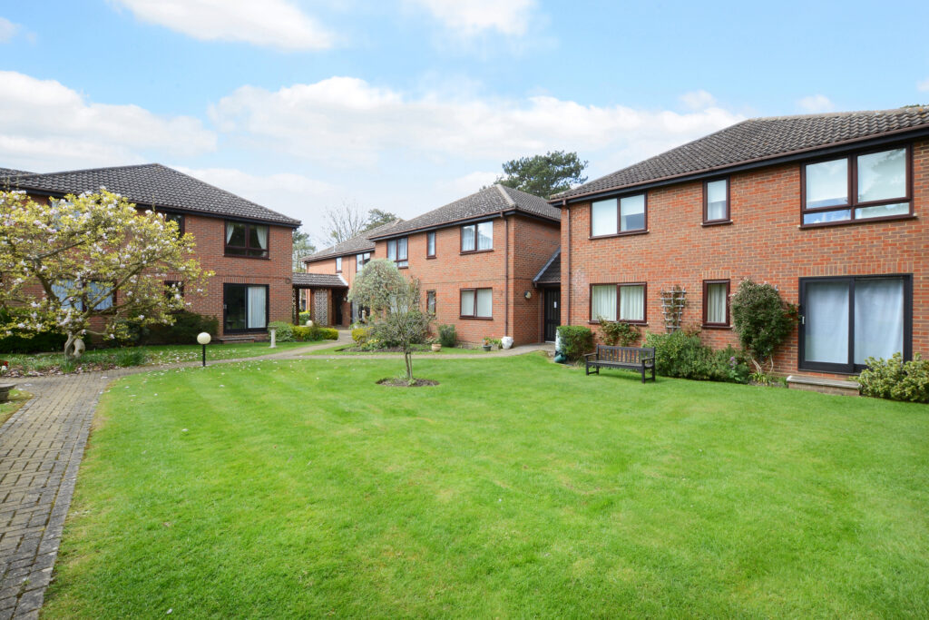 Greville Court – Rice and Roman